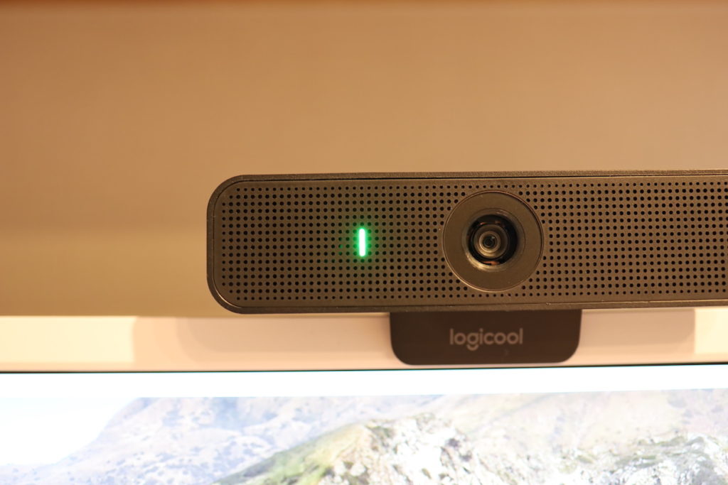 【ロジクール C925e レビュー】コスパ高い200万画素フルHDのWebカメラ！マイク・プライバシーフィルターも内蔵 | もとログ